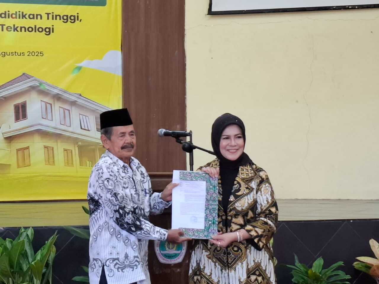 Resmi jadi Universitas PGRI Sumenep, LLDIKTI: Tingkatkan Mutu Pendidikan